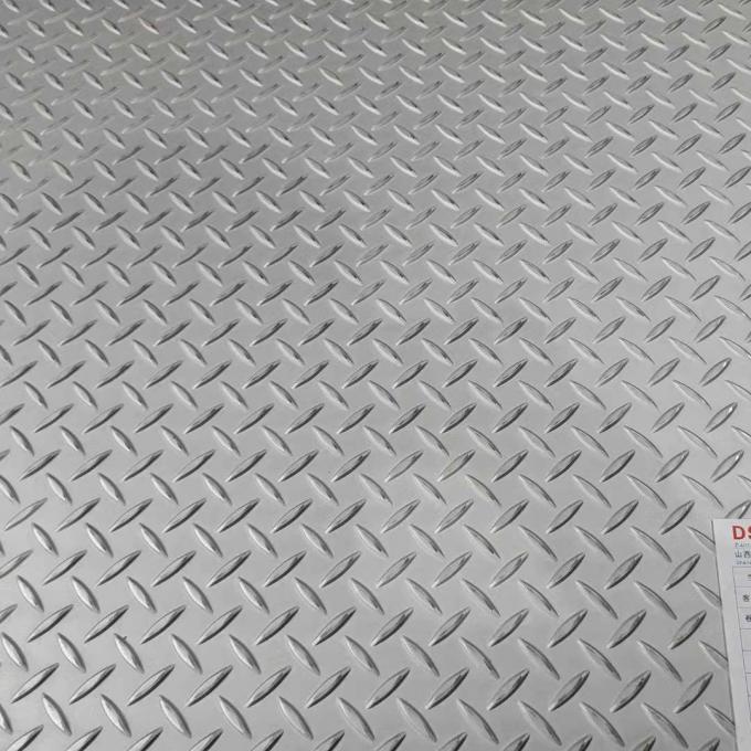 304 SS HR Stainless Steel Checkered Plate Anti Slip Embossed Diamond